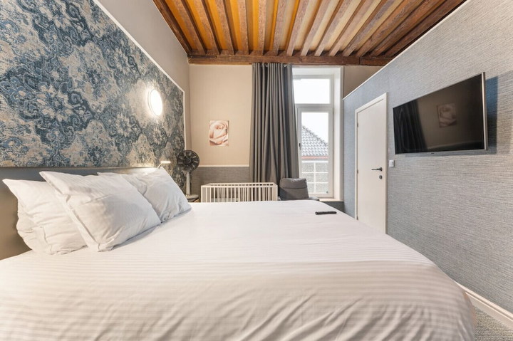 Cozy Historical Triple Room (Chambre Triple) - Damme, Belgique