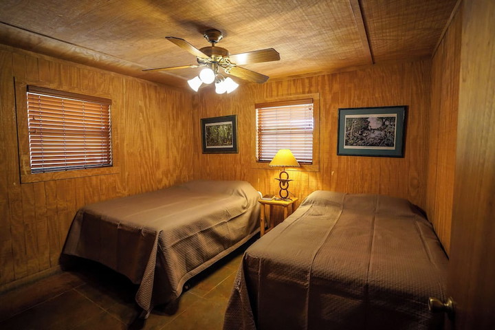Riverfront Cabin With Access To Shared Pool! - Concan, TX