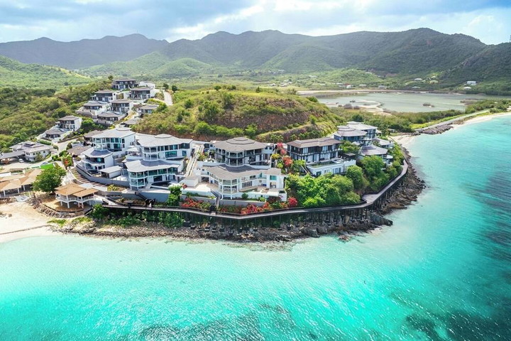 Oasis: Luxury 2-bedroom Villa With Boardwalk To Darkwood & Ffryes Beach, Antigua - Antigua and Barbuda