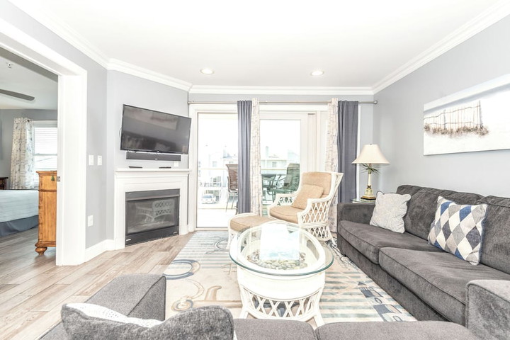 Bay Views, Pet Friendly, 2br Condo W/ Amenities Sleeps 6 - Dewey Beach, DE