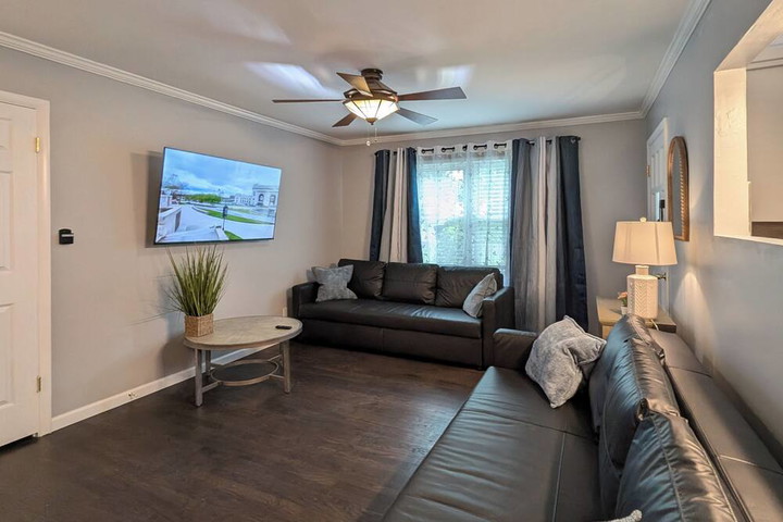 Stylish Ranch In Op - Quiet - Great Location - Shawnee, KS