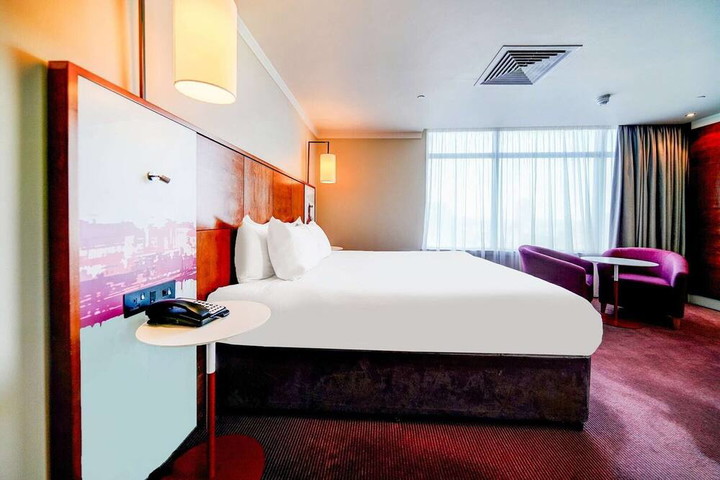 Chambre Privilégiée De Lhôtel Holland House - Cardiff