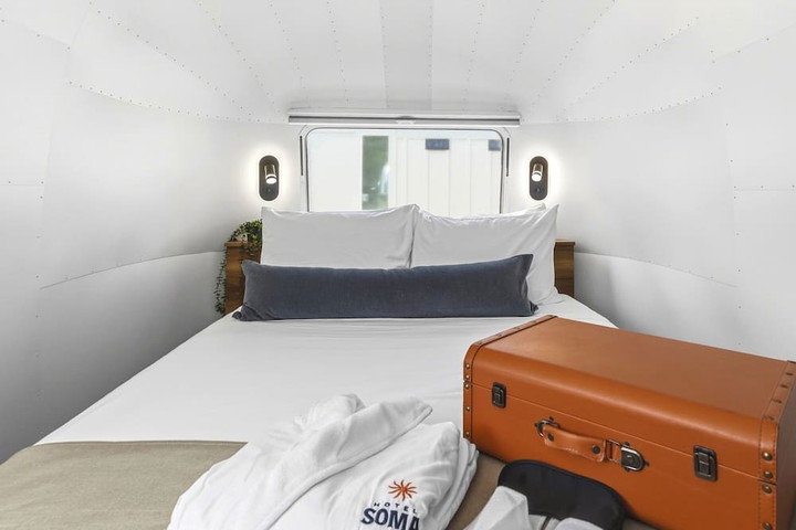 Vintage Airstream Glamping Near Dickies Arena & Tcu - Fort Worth, TX