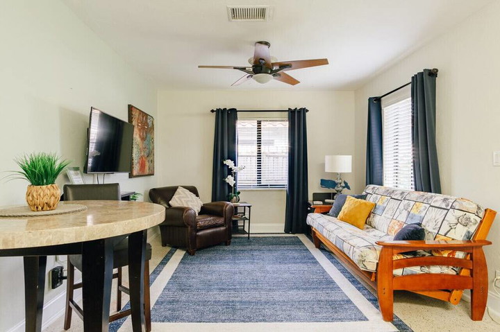 Two Blocks From Beach - Walk To The Water! - Pompano Beach, FL