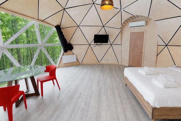 Bel Air Tremblant Mickey Dôme : 1 Lit King, Jacuzzi Et Sauna - Laurentides
