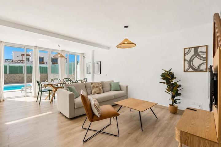 Villa Oscar - Three Bedroom Villa, Sleeps 6 - Playa Blanca