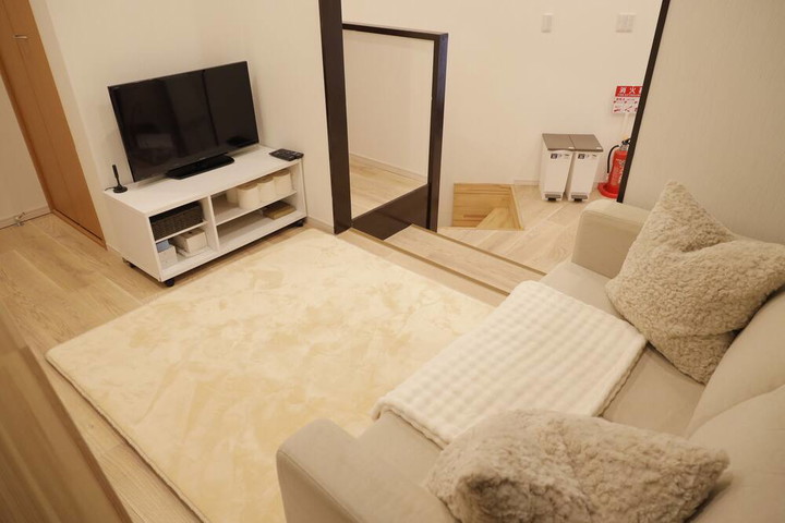 Entire 3br Tennoji Home W/ Huge Balcony - Family-friendly Osaka Retreat - Japan