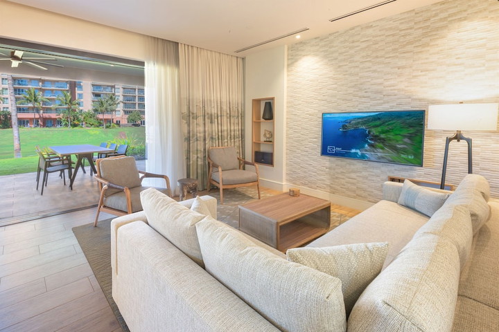 Welcome To 2 Luana Garden Villas 1a &1c Oceanfront Resort Partial Ocean Views - Maui, HI
