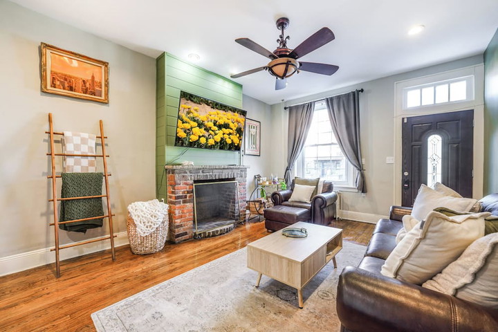 Urbanstay Duplex · Sleeps 8 · Free Parking · 5 Min To Nyc Path - Secaucus, NJ