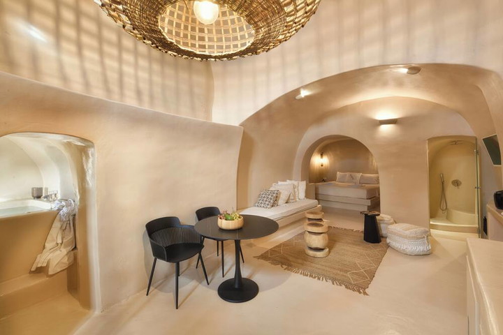 Ardor Suite By K&k - Oia