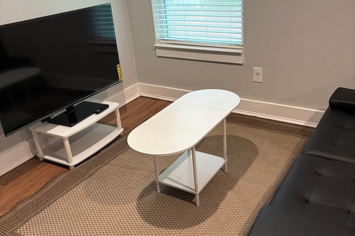 Cozy 1-bedroom Apartment In Serene Alvin With Ac - Pearland, TX