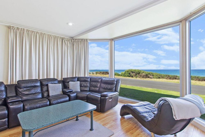 Paradise Cove - Overlooking East Beach - Port Fairy