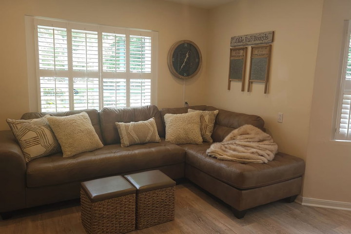 Charming 3-bedroom House In Erie 1 Mile From Presque Isle State Park. - Erie, PA