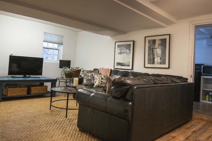 Big And Comfy In Forest Hills\\cleveland Park By The Metro & Zoo! King Size Bed! - Kensington, MD