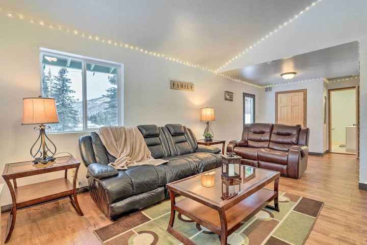 Alaskan Retreat Near Matanuska Glacier & River! - Alaska