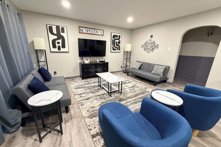 Kc Speedway Retreat - 10 Mins To Everything! - Shawnee, KS