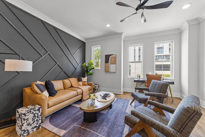 3br Luxury & Downtown - Roof Top Deck! Sleeps 8 - Raleigh, NC