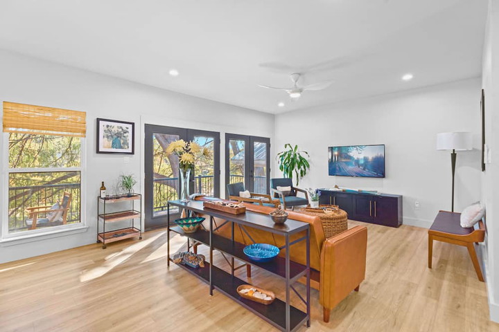 Discover Modern Riverfront Luxury At The River & Retreat | Upscale White House Getaway. Enjoy A Designer Kitchen, Serene Master Suite, And Spacious Deck With Stunning Guadalupe River Viewswhere Upscale Comfort Meets Private Retreat Living. - New Braunfels, TX
