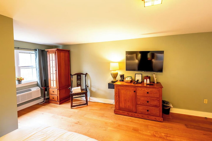 Breathtaking Getaway | Outdoor Recreation Near Hiking Trails | Spa Escape - Stroudsburg, PA