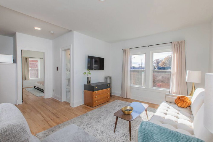 Modern Loft In Historic Birdtown - Unit 5 - Parma, OH