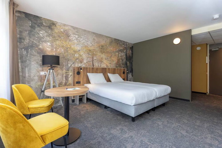Relax And Recharge! Indoor Pool And Parking, Just Minutes From Grote Markt! - Groesbeek