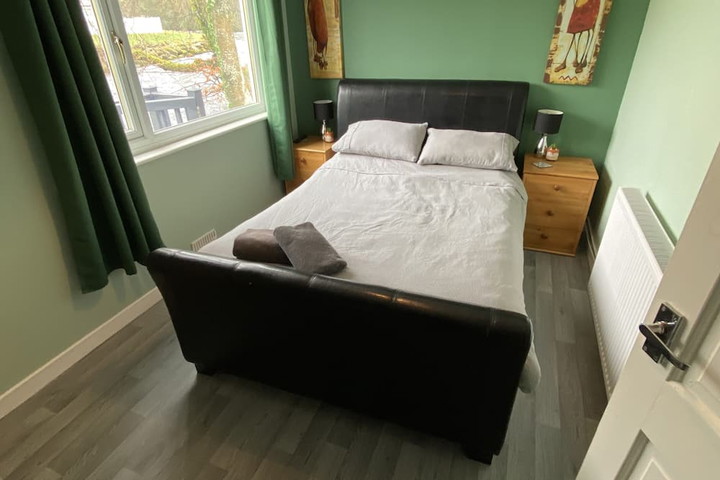 3 Bedroom Modernised Cabin In Snowdonia Amazing Walks, Views & On Site Fishing - Caernarfon