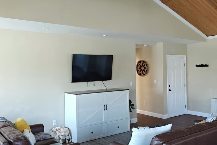 Charming 1-bedroom Carriage House In Delightful Charlestown With Wifi, Ac - Charlestown, IN