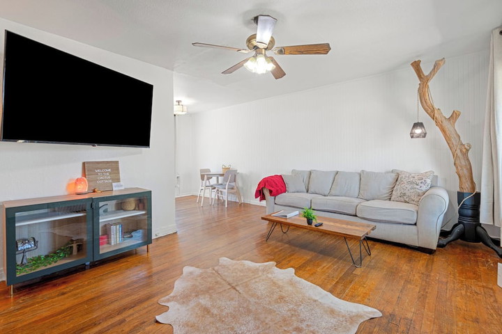 Cute Modern 2 Bedroom Cottage In Abilene, Texas - Abilene, TX