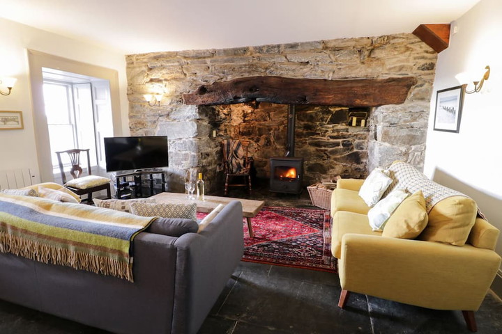 Goronwy Cottage, Pet Friendly, Country Holiday Cottage In Barmouth - Barmouth