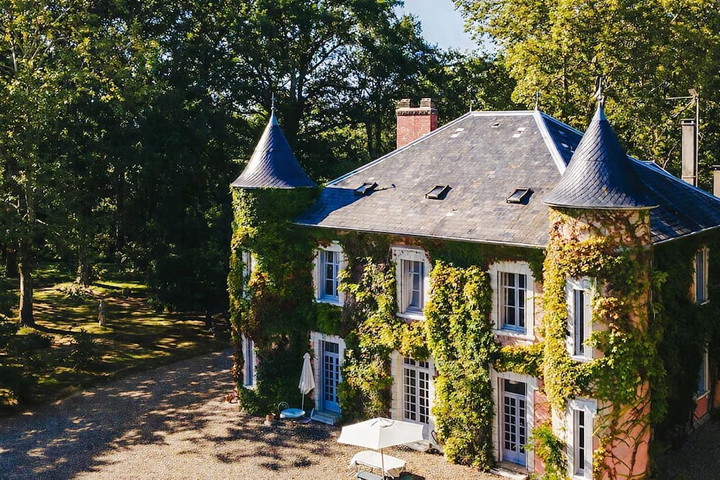 Chateau Bellevue - Huit Chambres , Couchages 16 - Peyrehorade