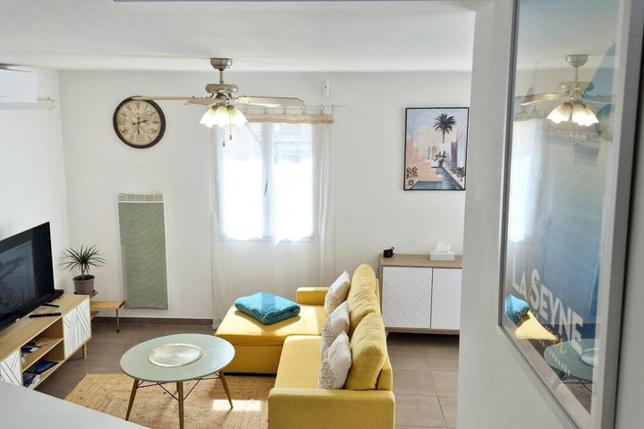 Villa Tout Confort 3 Chambres Avec Piscine, Idéale Pour Familles & Pros - La Seyne-sur-Mer