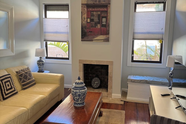 Private, Clean & Charming Cottage, Close To Beaches, Transport & Restaurants. - Narrabeen