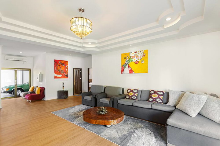 Villa De 5 Dormitorios Con Piscina Detrás Del Zoológico De Phuket - Provincia de Phuket
