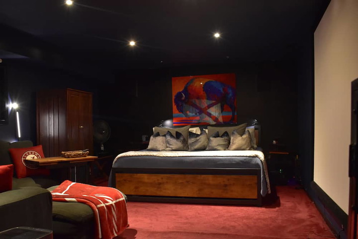 3-bedroom, Outdoor Japanese Soaking Tub, Fire-pit, Originally Built In 1890! - Cherry Creek - Denver