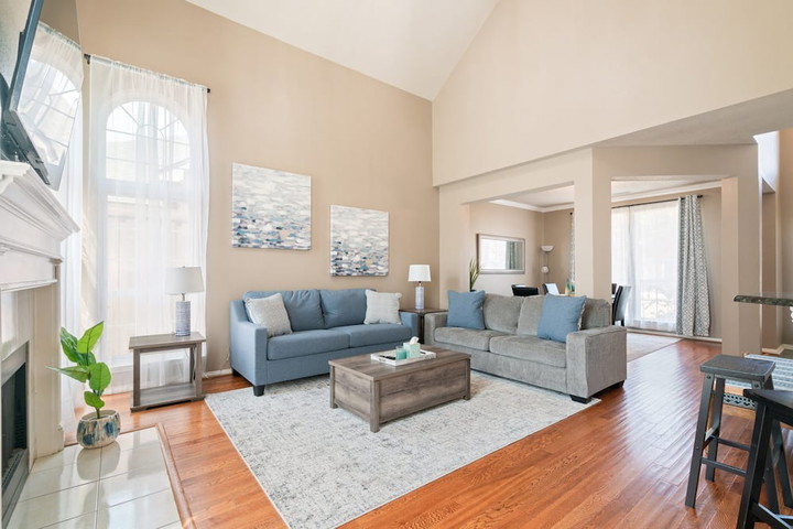Nice Heated Pool & Spa W Bbq Near Dfw-sleeps 10-14 Stylish Paradise - Fort Worth, TX