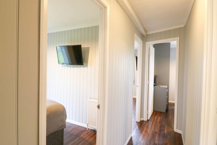 3 Bed Lodge, Ramsey, Sleeps 6. - Cambridgeshire