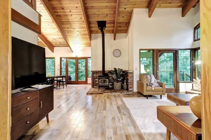 Picturesque Cabin W/ Hot Tub - Grass Valley, CA