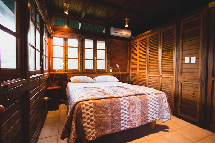 Secluded Hillside Cottage With Bay & Rainforest Views, Just 5 Mins To The Beach - Tobago