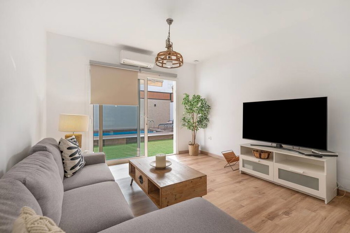 Villa De Vacaciones 'Berkana De Lujo Con Piscina' Con Piscina Privada, Wi-fi Y Aire Acondicionado - San Bartolomé, España
