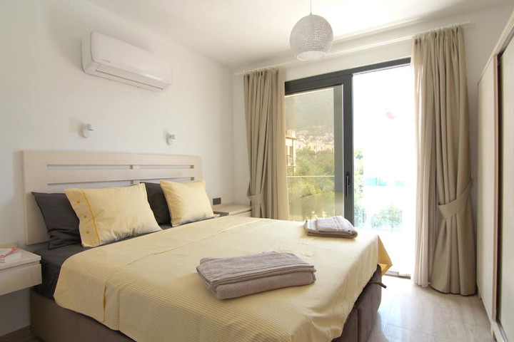 Luxury Modern Penthouse Apartment With Stunning Sea Views And Private Roof Pool. - Kalkan