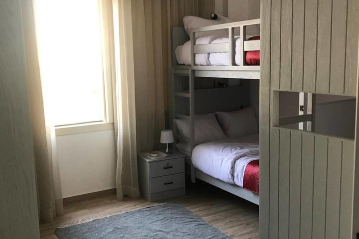 3-bedroom Bed & Breakfast In Enjoyable Cairo Governorate With Ac - Kairo
