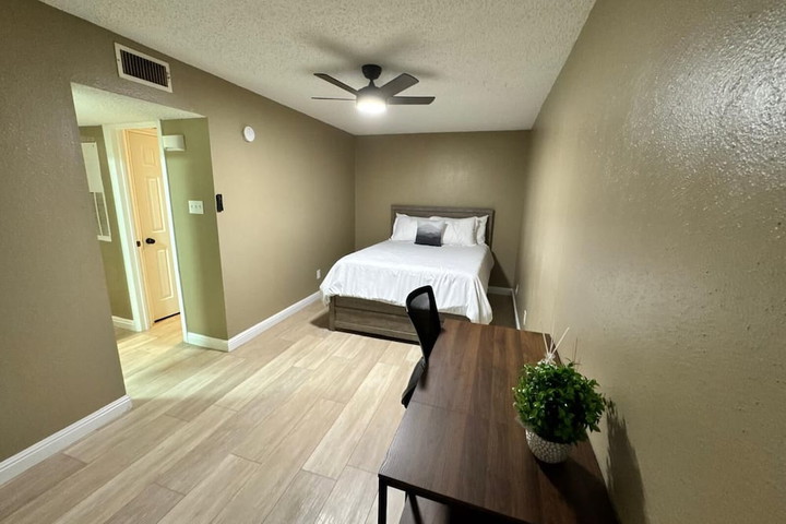 1br Hideaway Calm & Private - Beaumont, TX
