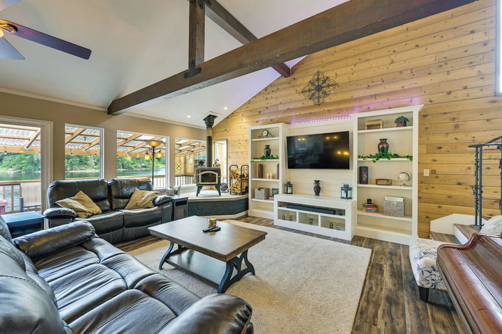 Waterfront Living On Lake St Clair With Sauna - Olympia, WA