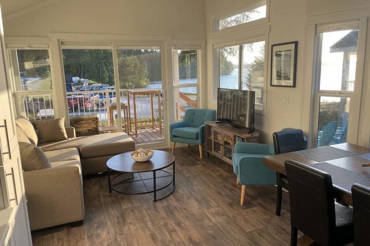 01 - Coho Cottage Cottage By The Sea At Alder Bay - Port McNeill