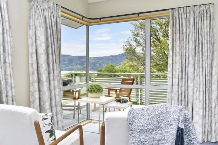Peaceful Akaroa Retreat - Pet Friendly - Akaroa