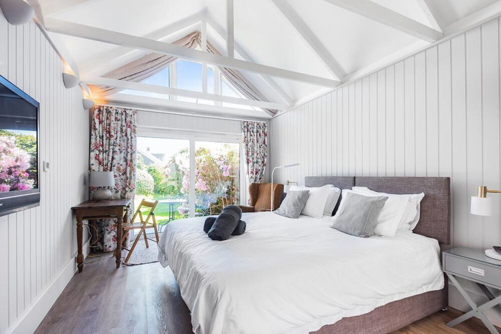 Sleeps 10 | Beach House 200m From Sea | Walk To East Wittering - West Wittering