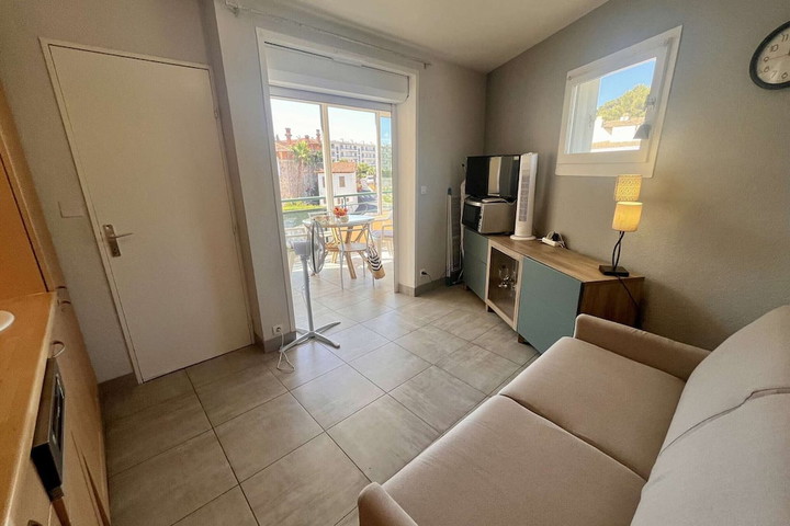 Appartement T2 à Cavalaire, Proche Plage Pour 4 Pers, Ascenseur Inclus - Cavalaire-sur-Mer