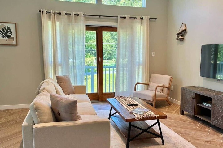 2br Barnhouse Loft Near Hiking, Phoenica, And Hunter Mtn - Woodstock, NY