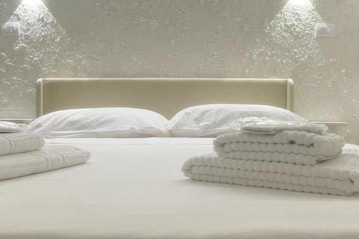 Dream Wellness Suite "Romantic Suite With Private Jacuzzi - Downtown Barletta" - Barletta