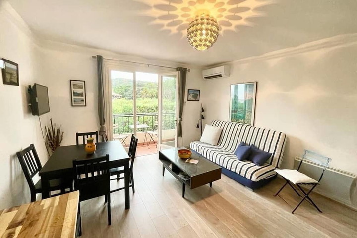 Calme Apt Sur La Côte D'azur, Vue Mer, Climatisé, Près De La Plage Et Commerces - Ramatuelle